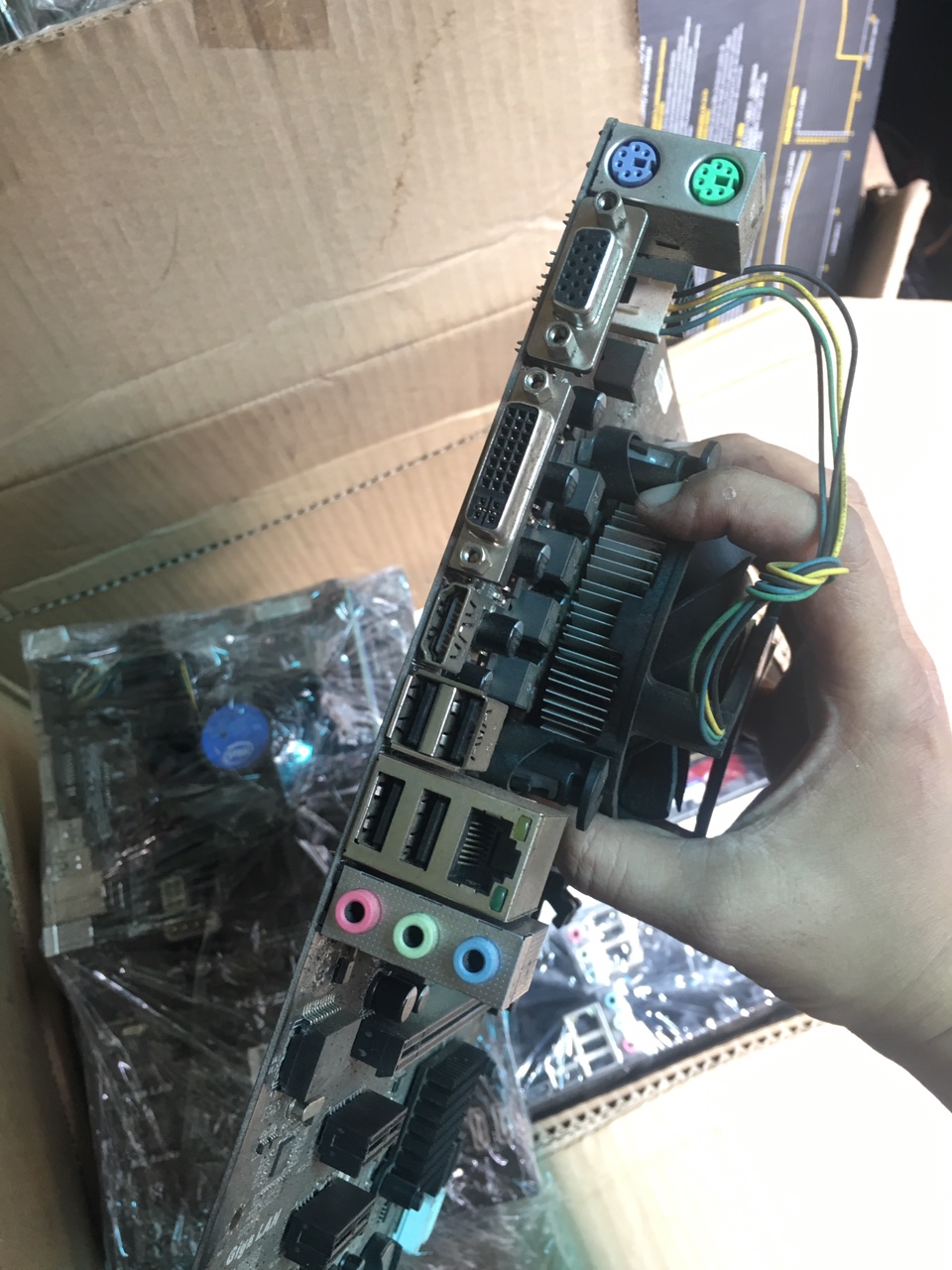 » Main CF-H81A-BTC thế hệ 4 .Còn bh 8-2021