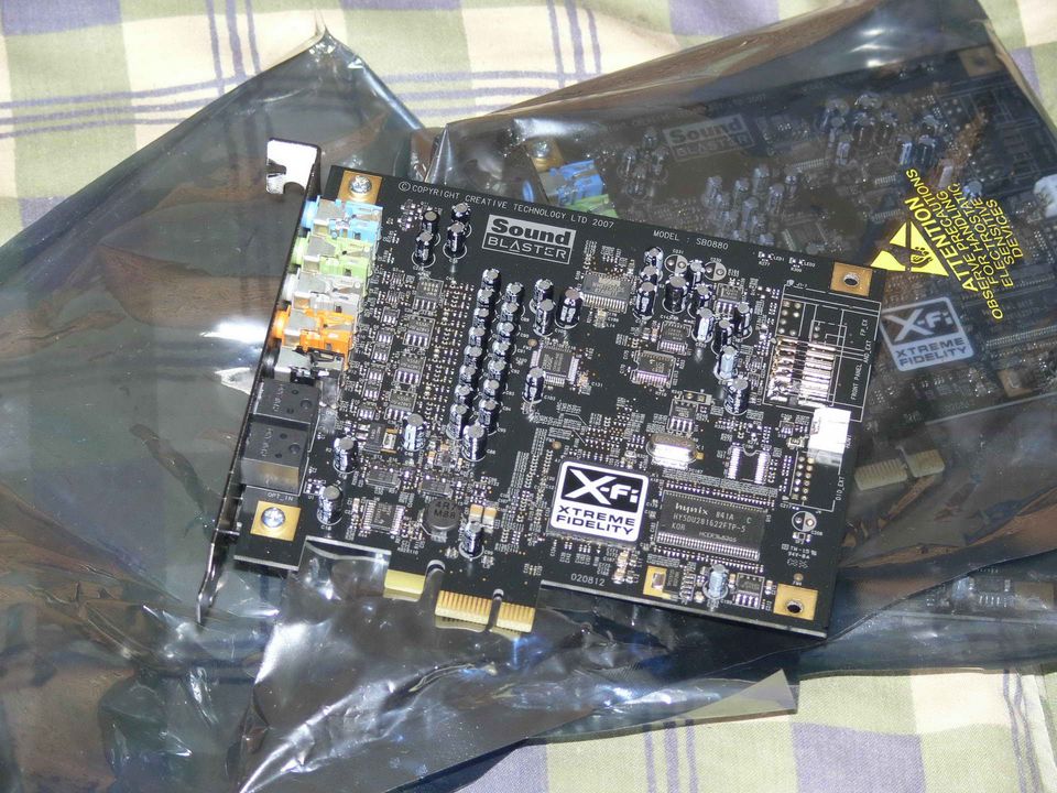 » Creative Xfi Titanium SB0880,Dòng cao cấp số 1 Xfi